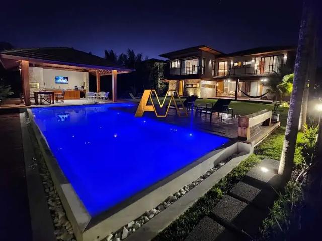 Casa / Sobrado em Condomínio para Venda em Mata de São João/BA Praia do Forte 6 Quartos