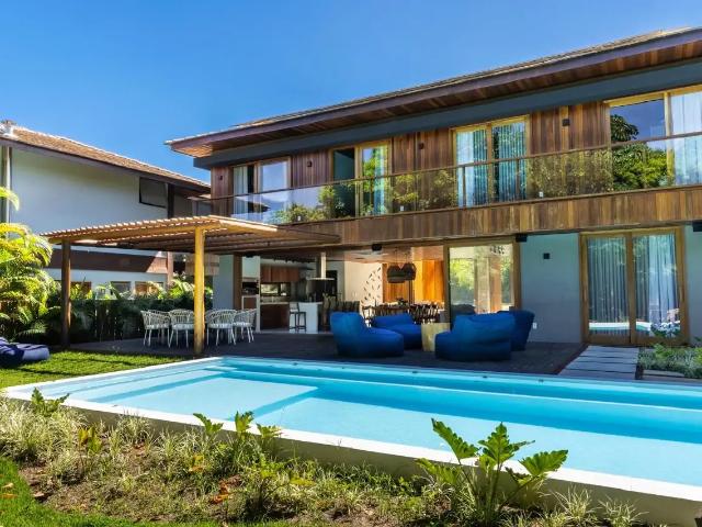 Casa / Sobrado em Condomínio para Venda em Mata de São João/BA Praia do Forte 8 Quartos