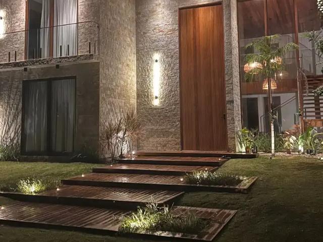 Casa / Sobrado em Condomínio para Venda em Mata de São João/BA Praia do Forte 9 Quartos