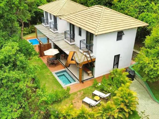 Casa / Sobrado em Condomínio para Venda em Mata de São João/BA Praia do Forte 3 Quartos