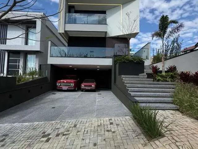 Casa / Sobrado em Condomínio para Venda em Mogi das Cruzes/SP Aruã 4 Quartos