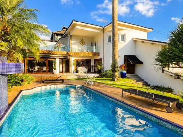 Casa / Sobrado em Condomínio para Venda em Mogi das Cruzes/SP Aruã 4 Quartos