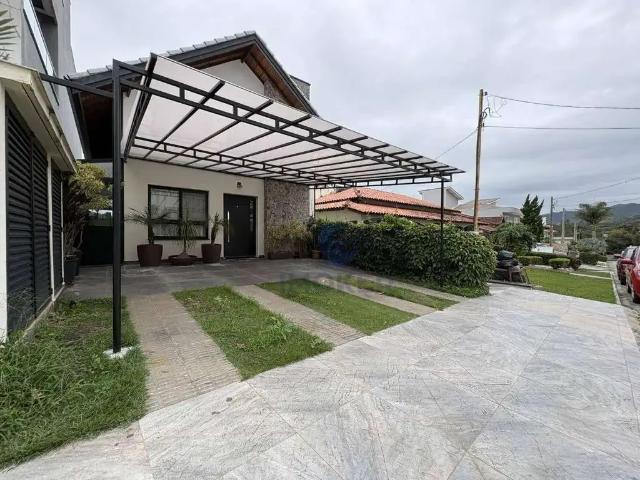 Casa / Sobrado em Condomínio para Venda em Mogi das Cruzes/SP Aruã 6 Quartos