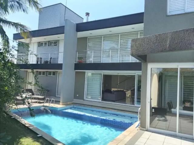 Casa / Sobrado em Condomínio para Venda em Mogi das Cruzes/SP Aruã Brisas I 5 Quartos
