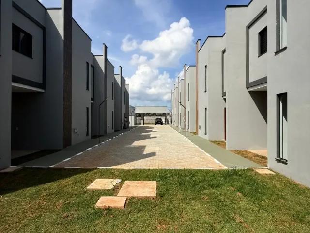 Casa / Sobrado em Condomínio para Venda em Mogi das Cruzes/SP Jundiapeba 3 Quartos