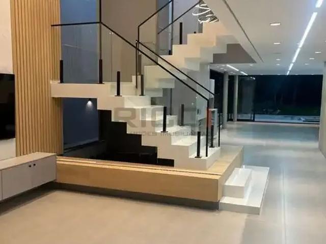 Casa / Sobrado em Condomínio para Venda em Mogi das Cruzes/SP Parque Residencial Itapeti 4 Quartos