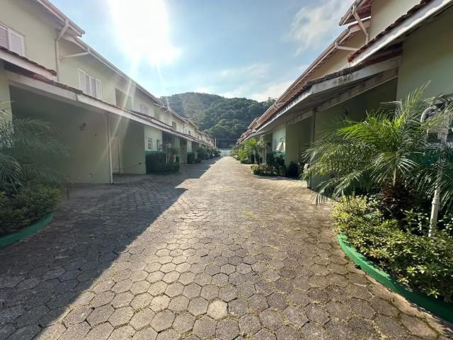 Casa / Sobrado em Condomínio para Venda em Mongaguá/SP Centro 2 Quartos
