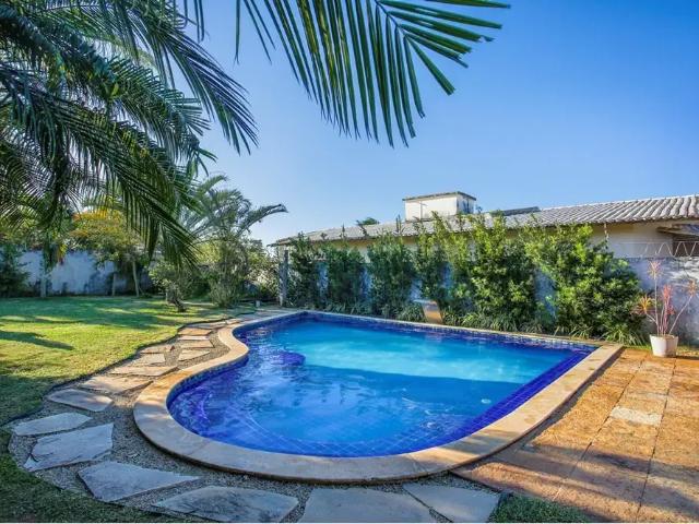 Casa / Sobrado em Condomínio para Venda em Natal/RN Candelária 4 Quartos