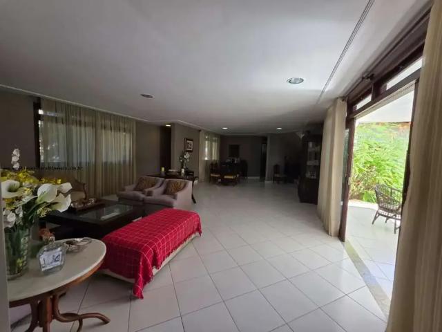 Casa / Sobrado em Condomínio para Venda em Natal/RN Candelária 5 Quartos