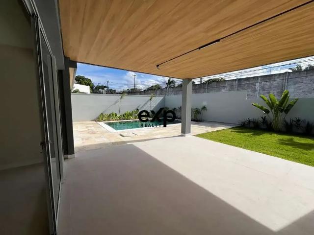 Casa / Sobrado em Condomínio para Venda em Natal/RN Candelária 5 Quartos
