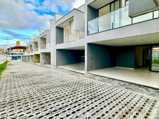 Casa / Sobrado em Condomínio para Venda em Natal/RN Capim Macio 3 Quartos