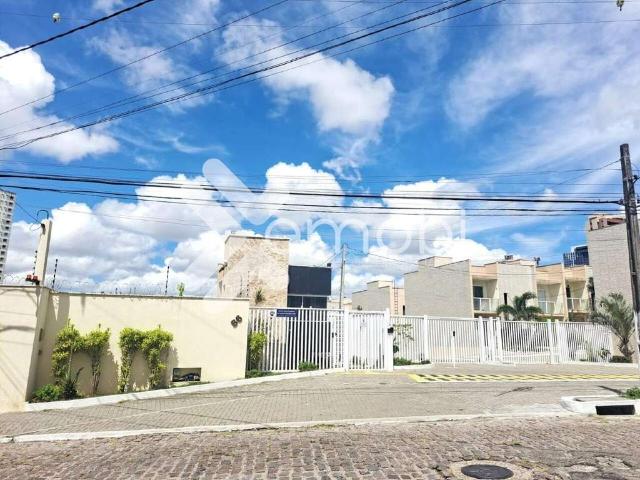 Casa / Sobrado em Condomínio para Venda em Natal/RN Ponta Negra 3 Quartos