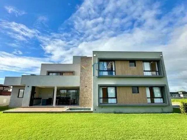 Casa / Sobrado em Condomínio para Venda em Nísia Floresta/RN Centro 5 Quartos
