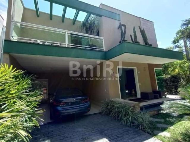 Casa / Sobrado em Condomínio para Venda em Niterói/RJ Vila Progresso 5 Quartos