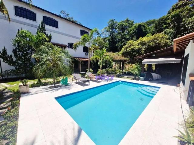 Casa / Sobrado em Condomínio para Venda em Niterói/RJ Vila Progresso 5 Quartos