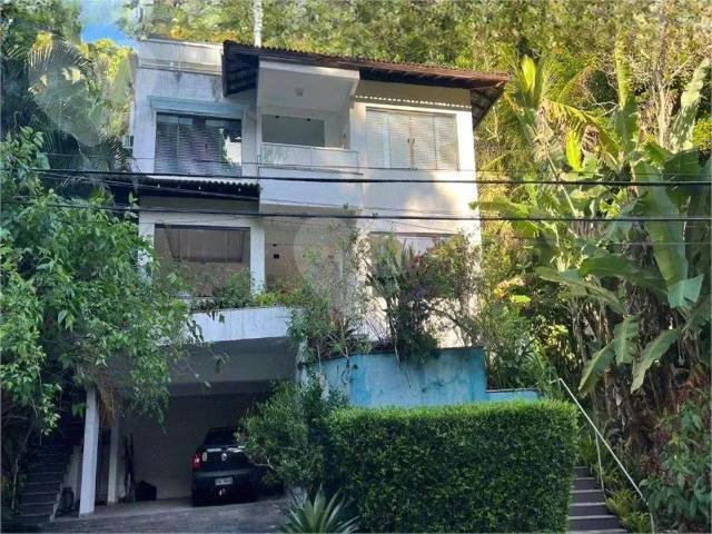 Casa / Sobrado em Condomínio para Venda em Niterói/RJ Badu 4 Quartos