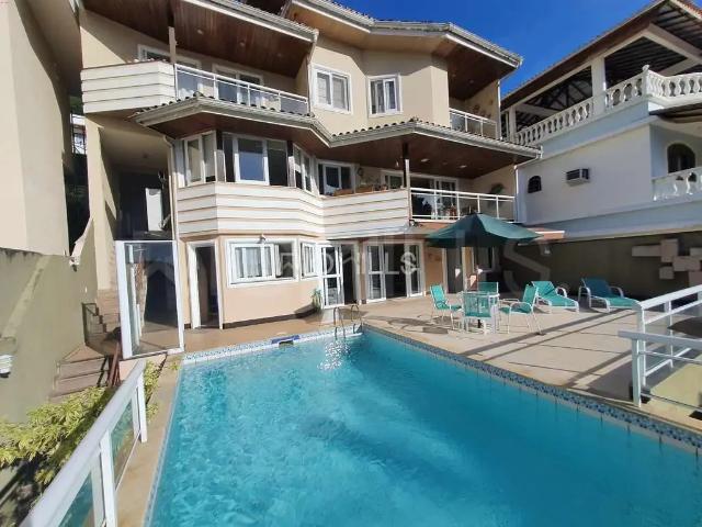 Casa / Sobrado em Condomínio para Venda em Niterói/RJ Charitas 4 Quartos
