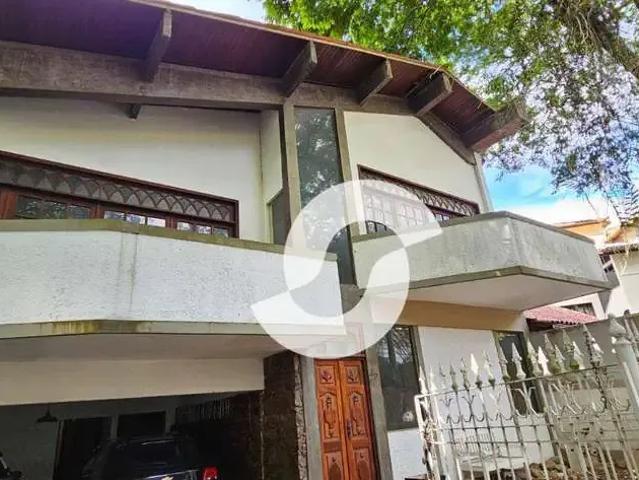 Casa / Sobrado em Condomínio para Venda em Niterói/RJ Charitas 5 Quartos