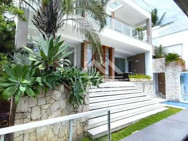 Casa / Sobrado em Condomínio para Venda em Niterói/RJ Charitas 5 Quartos