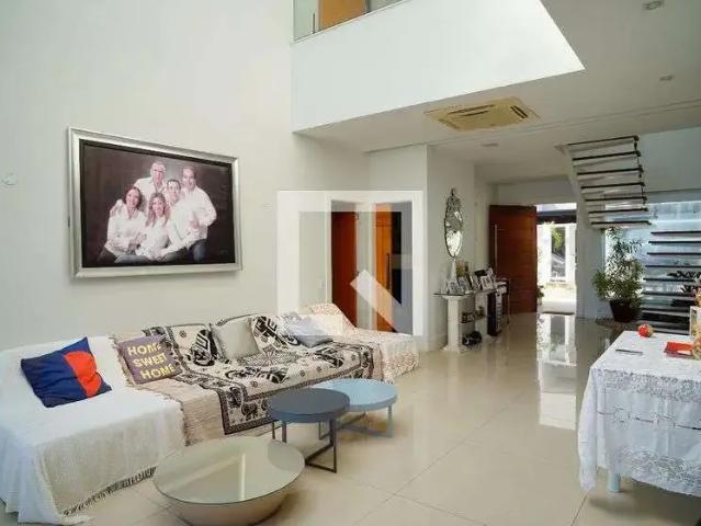 Casa / Sobrado em Condomínio para Venda em Niterói/RJ Charitas 7 Quartos
