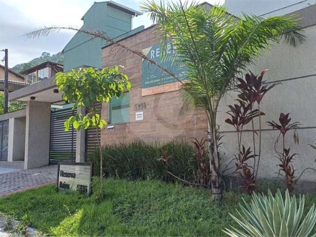Casa / Sobrado em Condomínio para Venda em Niterói/RJ Engenho do Mato 3 Quartos