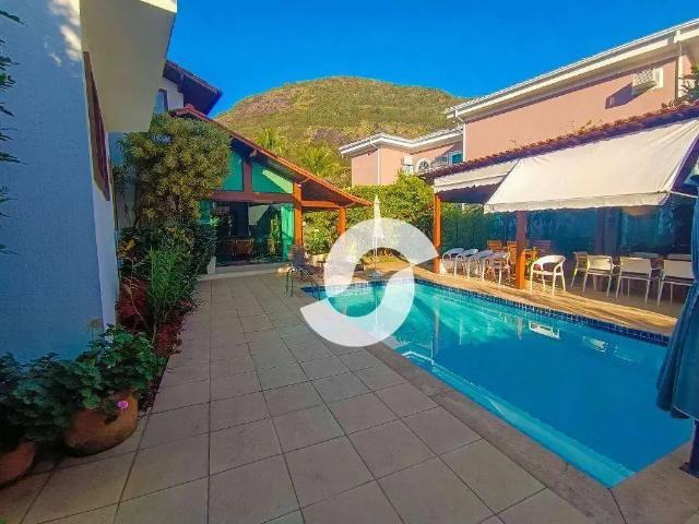 Casa / Sobrado em Condomínio para Venda em Niterói/RJ Itacoatiara 4 Quartos