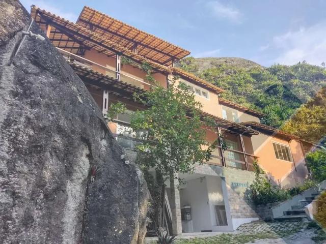 Casa / Sobrado em Condomínio para Venda em Niterói/RJ Itacoatiara 4 Quartos
