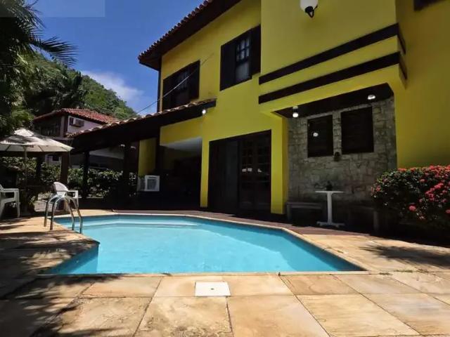 Casa / Sobrado em Condomínio para Venda em Niterói/RJ Itacoatiara 5 Quartos