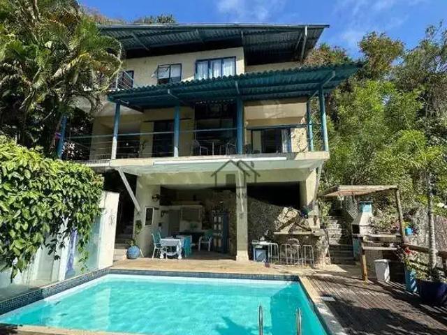 Casa / Sobrado em Condomínio para Venda em Niterói/RJ Itacoatiara 3 Quartos