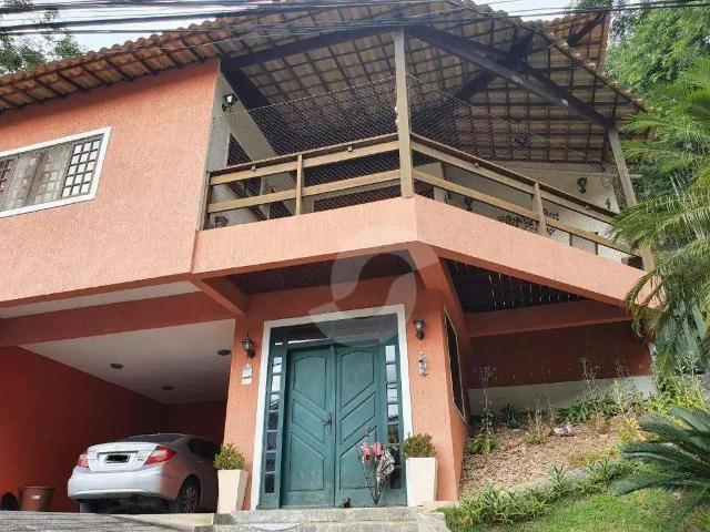 Casa / Sobrado em Condomínio para Venda em Niterói/RJ Itaipu 3 Quartos