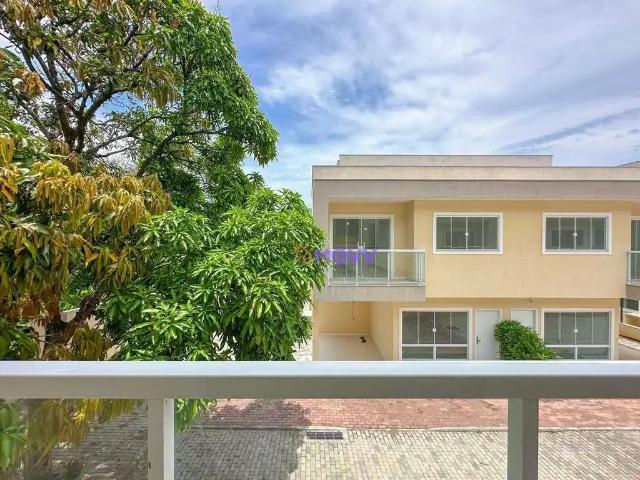 Casa / Sobrado em Condomínio para Venda em Niterói/RJ Itaipu 3 Quartos