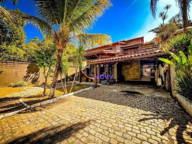 Casa / Sobrado em Condomínio para Venda em Niterói/RJ Itaipu 4 Quartos