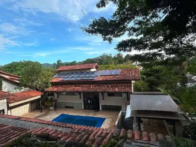 Casa / Sobrado em Condomínio para Venda em Niterói/RJ Itaipu 4 Quartos