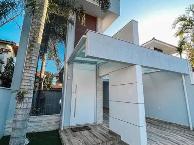 Casa / Sobrado em Condomínio para Venda em Niterói/RJ Itaipu 4 Quartos