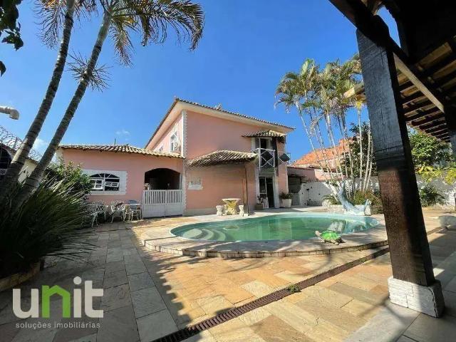 Casa / Sobrado em Condomínio para Venda em Niterói/RJ Itaipu 4 Quartos