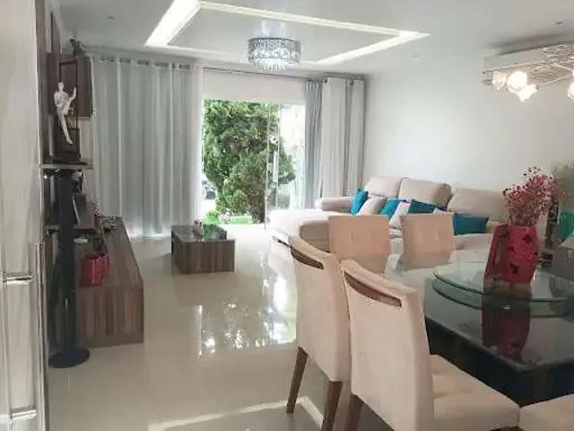 Casa / Sobrado em Condomínio para Venda em Niterói/RJ Maria Paula 4 Quartos
