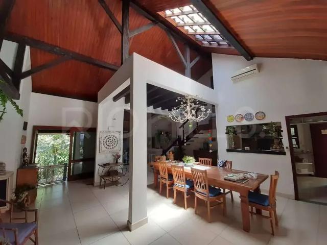 Casa / Sobrado em Condomínio para Venda em Niterói/RJ Maria Paula 4 Quartos