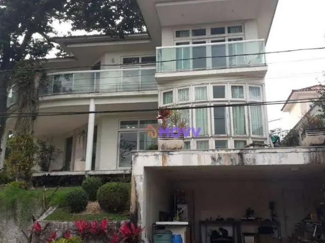 Casa / Sobrado em Condomínio para Venda em Niterói/RJ Maria Paula 4 Quartos