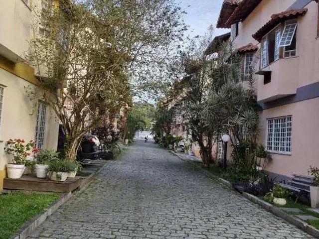 Casa / Sobrado em Condomínio para Venda em Niterói/RJ Maria Paula 3 Quartos