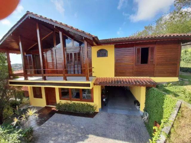 Casa / Sobrado em Condomínio para Venda em Niterói/RJ Pendotiba 3 Quartos