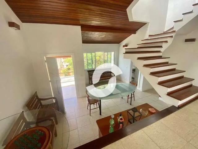 Casa / Sobrado em Condomínio para Venda em Niterói/RJ Pendotiba 4 Quartos