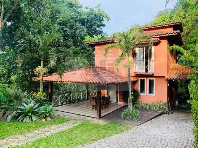 Casa / Sobrado em Condomínio para Venda em Niterói/RJ Pendotiba 4 Quartos