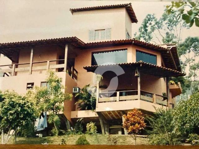 Casa / Sobrado em Condomínio para Venda em Niterói/RJ Piratininga 4 Quartos