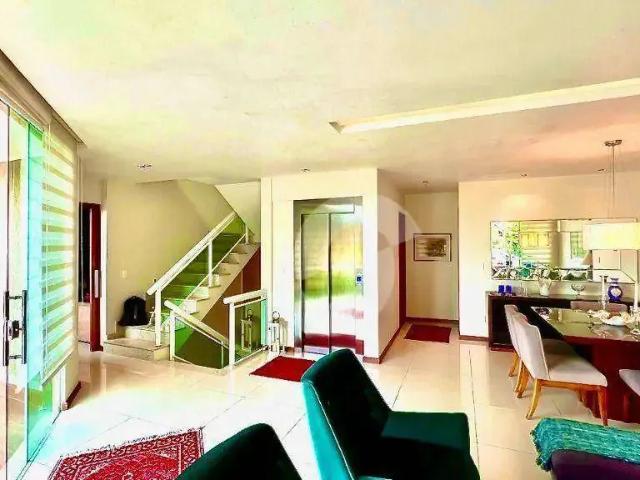 Casa / Sobrado em Condomínio para Venda em Niterói/RJ Piratininga 4 Quartos