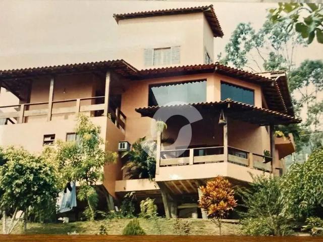 Casa / Sobrado em Condomínio para Venda em Niterói/RJ Piratininga 4 Quartos