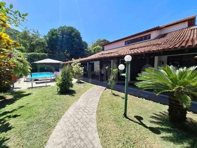 Casa / Sobrado em Condomínio para Venda em Niterói/RJ Piratininga 4 Quartos