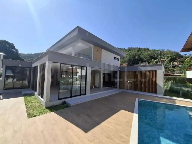Casa / Sobrado em Condomínio para Venda em Niterói/RJ Piratininga 4 Quartos