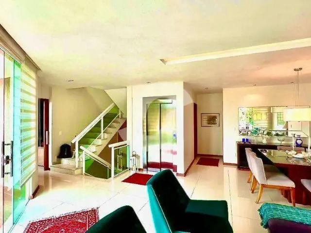 Casa / Sobrado em Condomínio para Venda em Niterói/RJ Piratininga 4 Quartos