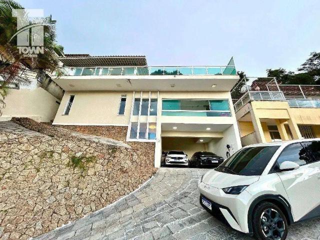 Casa / Sobrado em Condomínio para Venda em Niterói/RJ Piratininga 4 Quartos