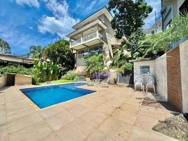 Casa / Sobrado em Condomínio para Venda em Niterói/RJ Piratininga 5 Quartos